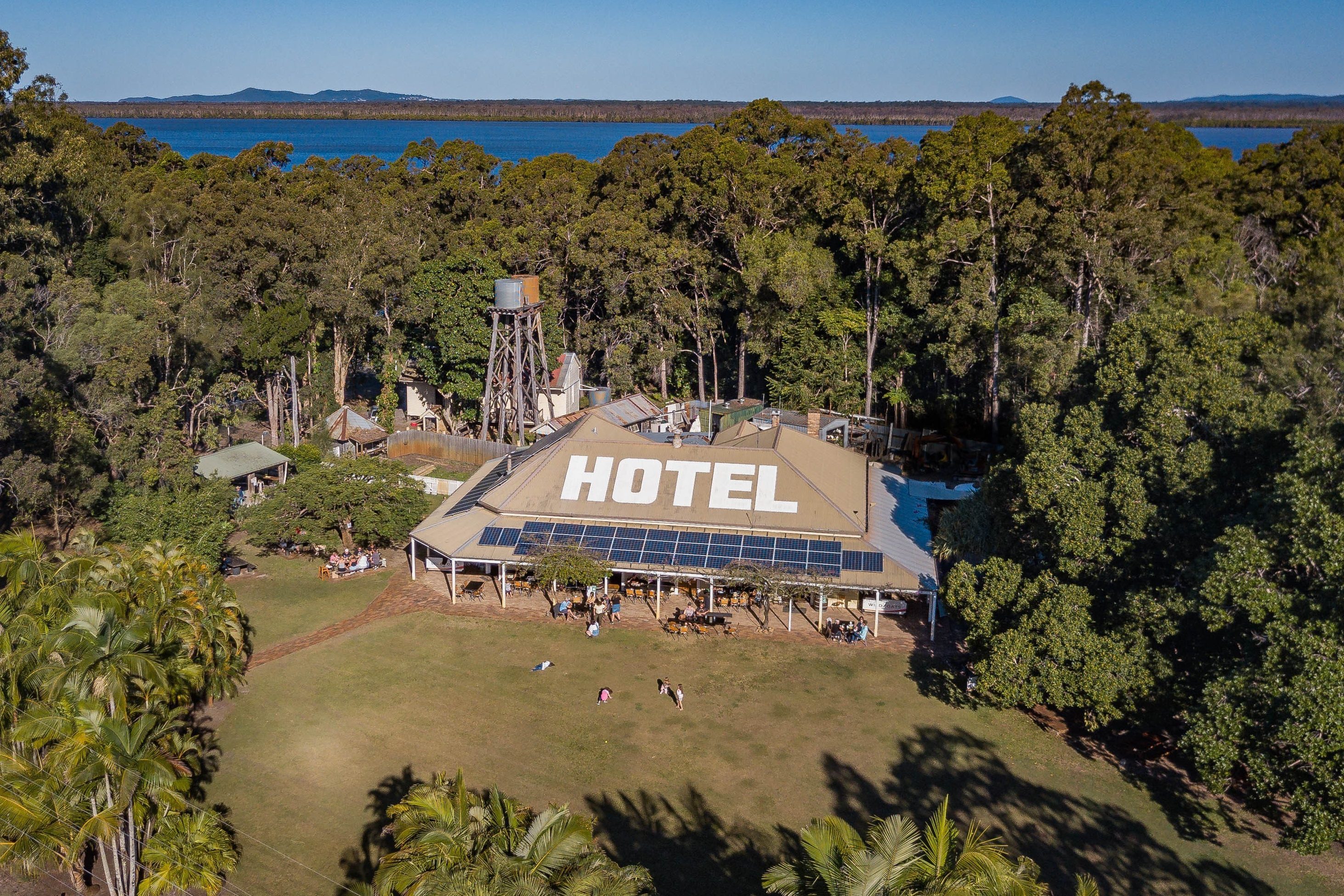 Visit Noosa | Apollonian Hotel